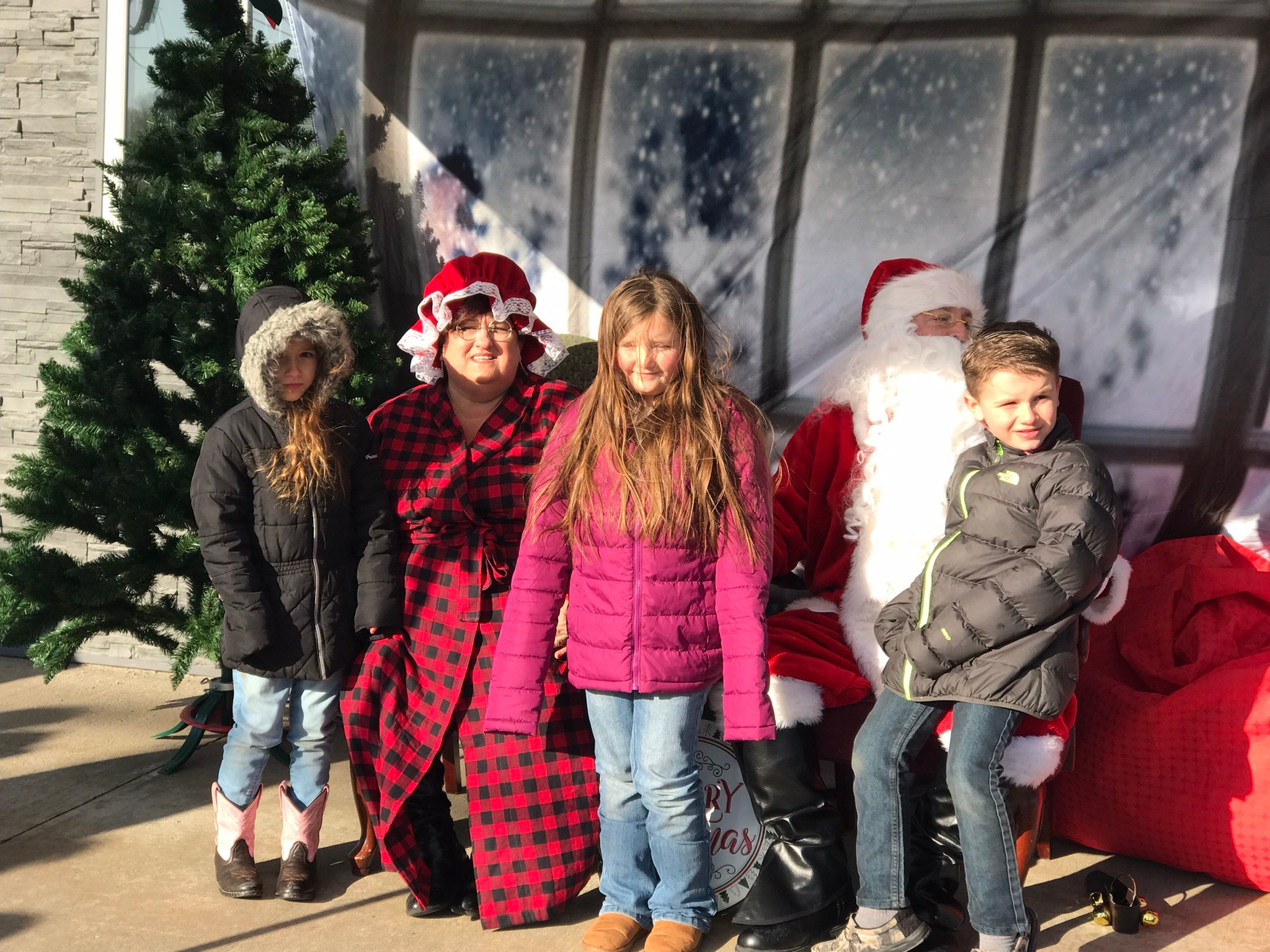 Christmas Downtown 2023 | Revitalize Houtzdale