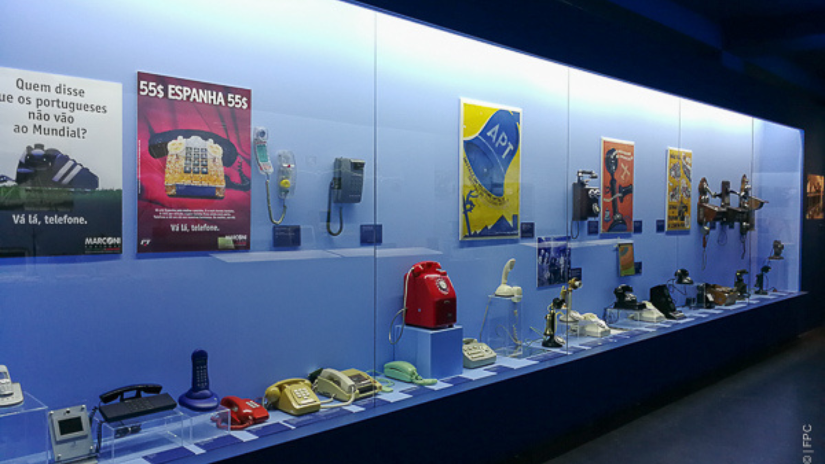 Telefones Públicos em Portugal: Como Funciona e sua Evolução ao Longo ...