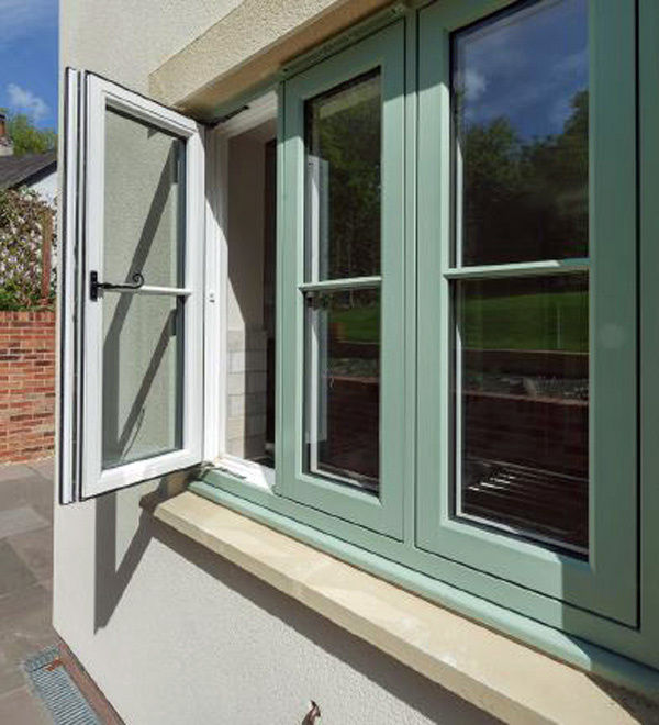 Flush casement windows – Evolution vs. Residence Collection