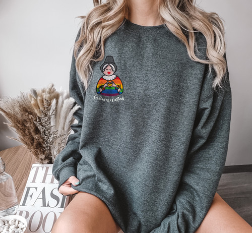 Siwmper Elsi Falch Cariad yw Cariad Jumper | Clyd