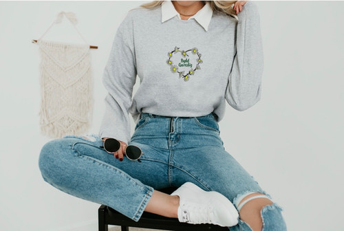 Crys chwys 'Bydd Garedig' Sweatshirt | Clyd
