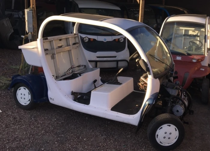 BEFORE & AFTER | Custom GEM Cars by Dustin MacIntosh at EV Designs