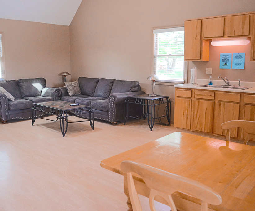 Deluxe Cabins | Long's Retreat