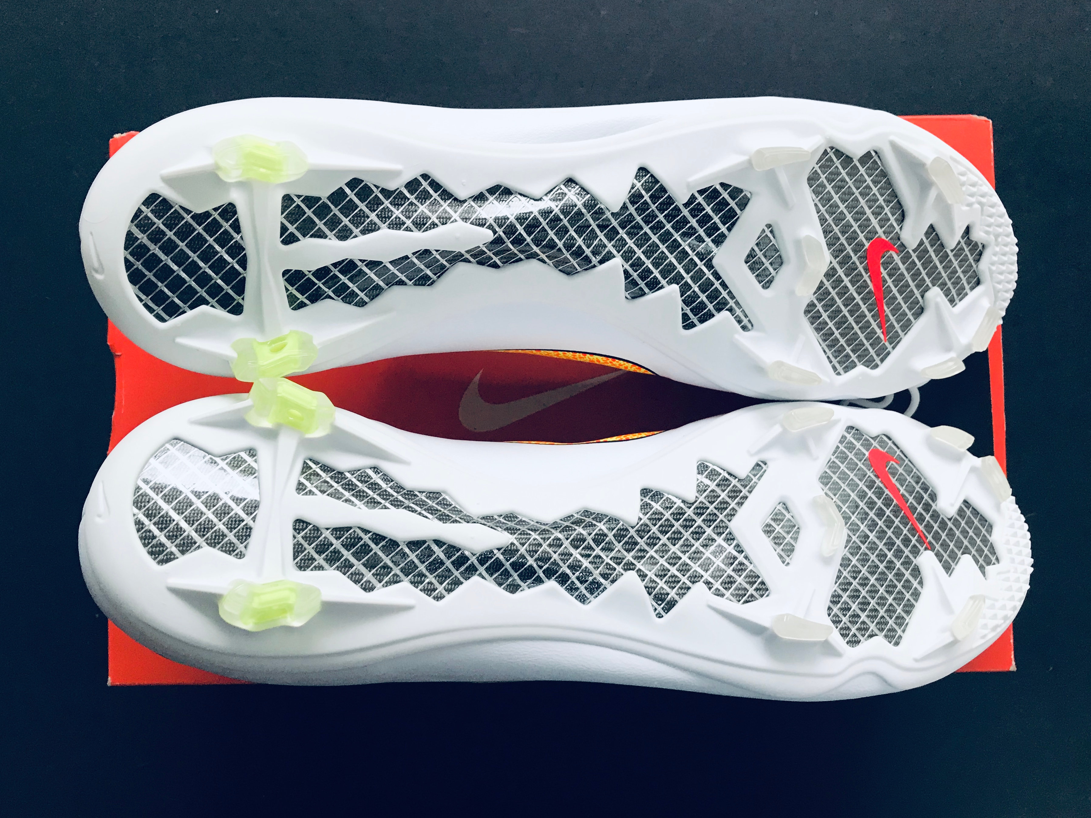 Nike Mercurial Vapor IX CR7 FG - Love Hate White Orange | bootsfinder