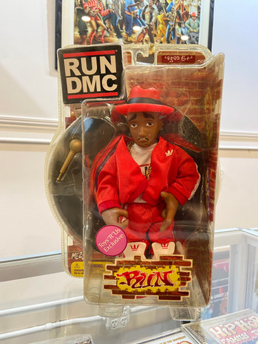 RUN - Toys R Us Exclusive - RUN DMC | NHHM Official Site