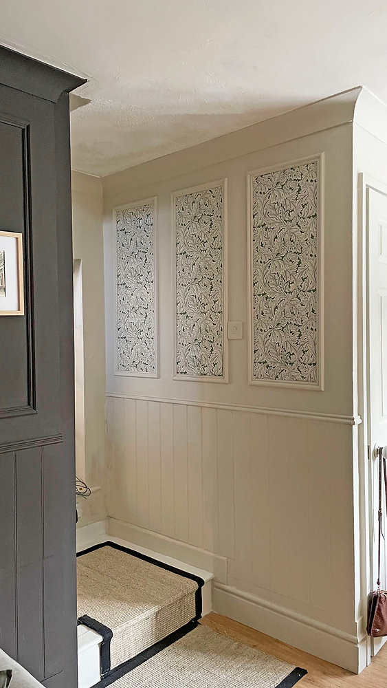 DIY framed wallpaper panels: wall art in 7 easy steps