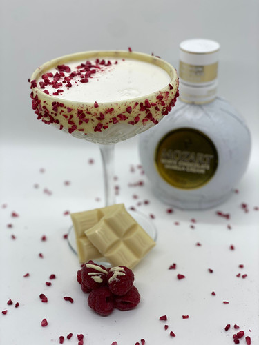 White Chocolate & Raspberry Martini | Home Cocktails