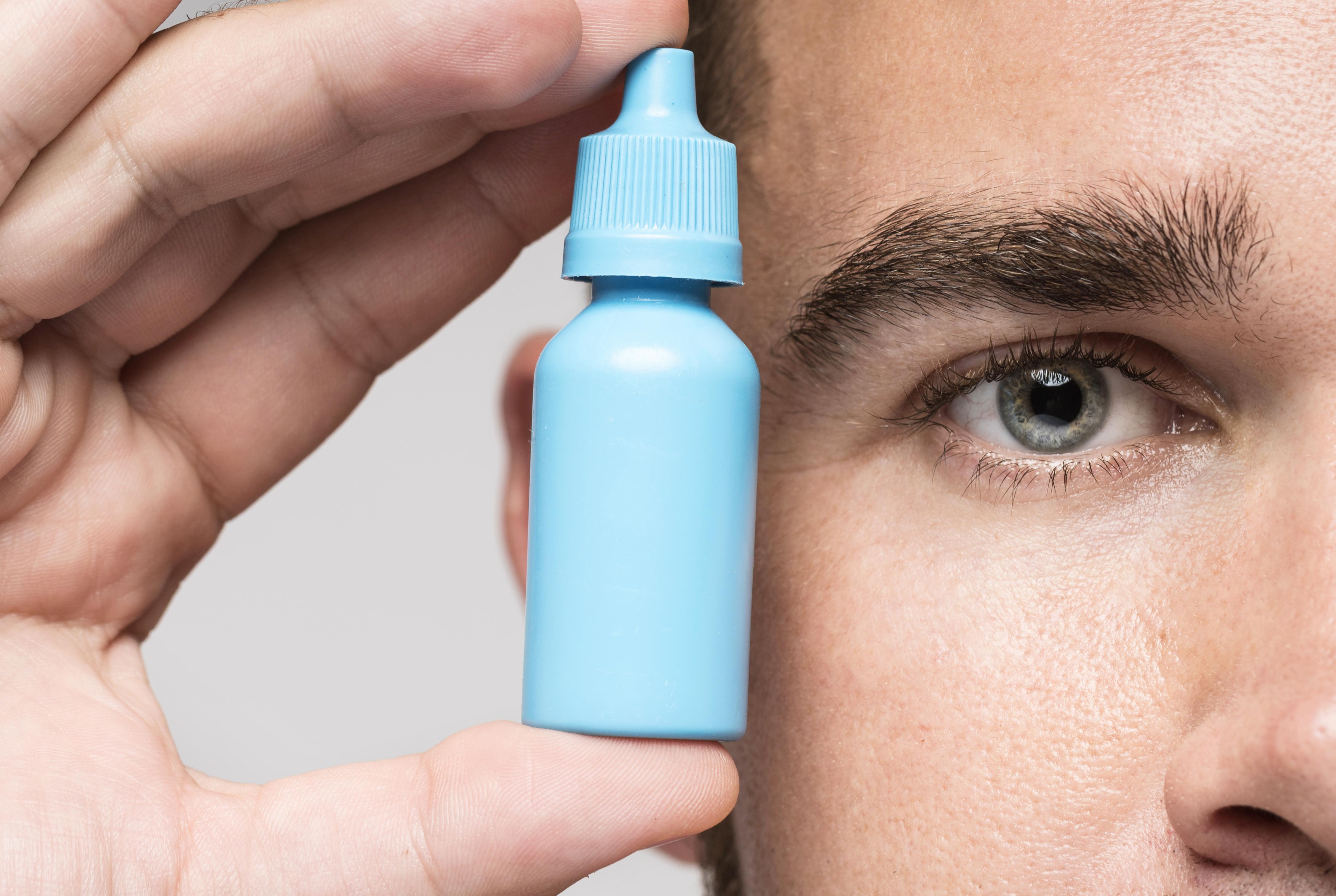 It's like magic: with our new eye drop applicator