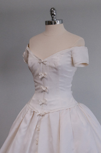 Vera Wang Cosette (1996) (sold) | Vionnette