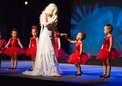 GALLERY | devinedramadance