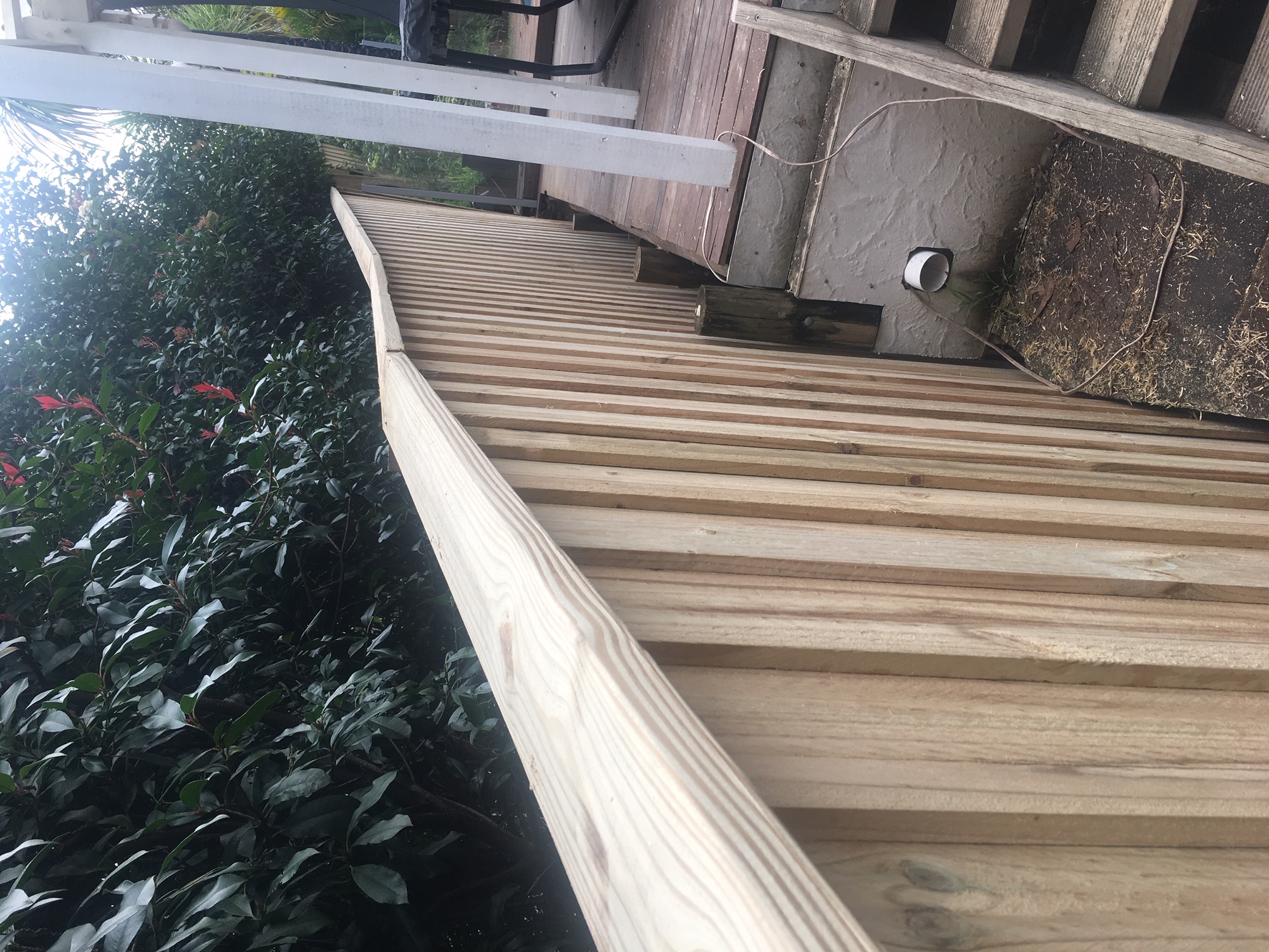 Timber Fencing | Timber Fence Price | Fencing Contractors Sydney