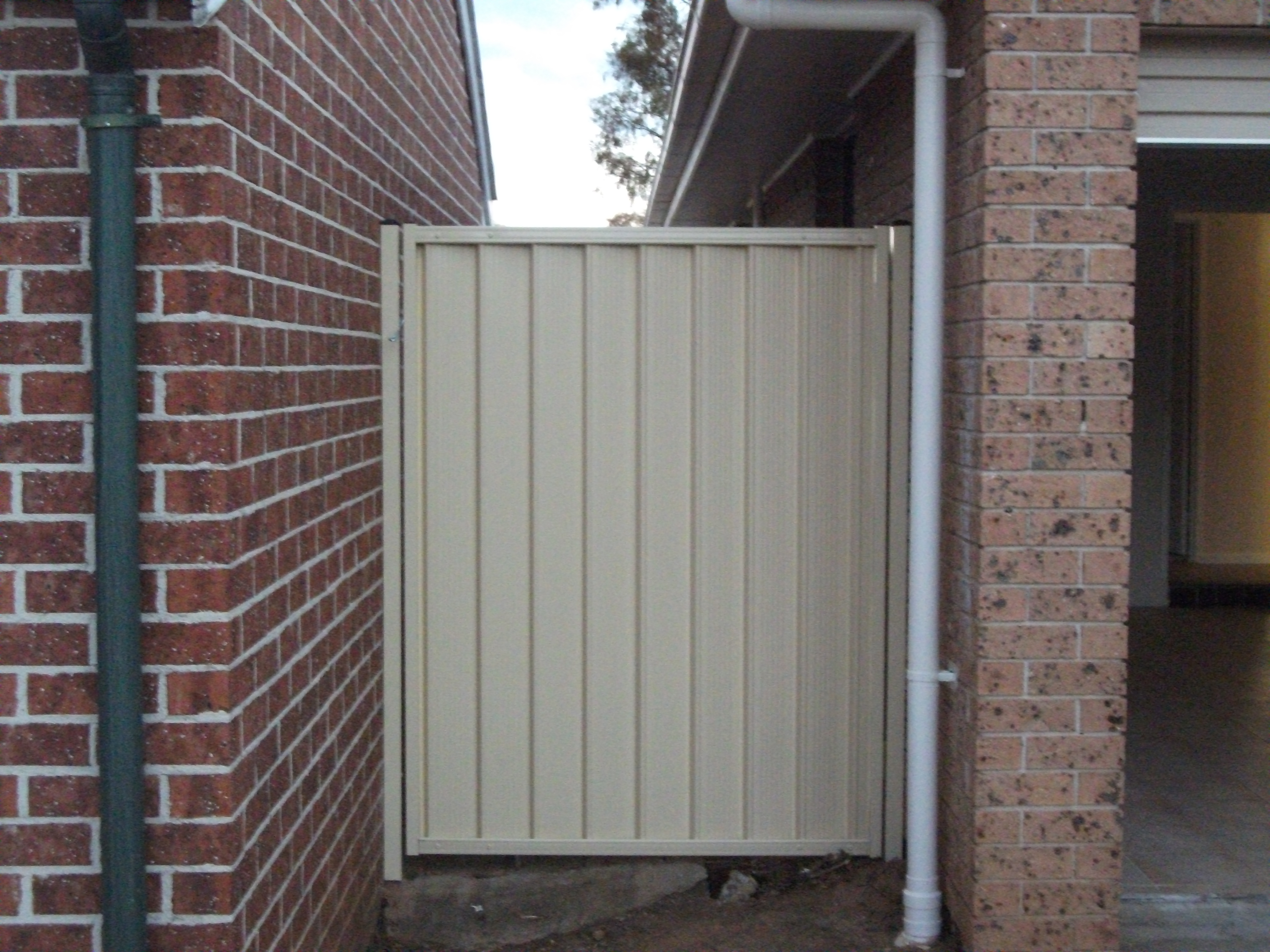 Fencing Sydney | Colorbond Fencing | Blacktown NSW