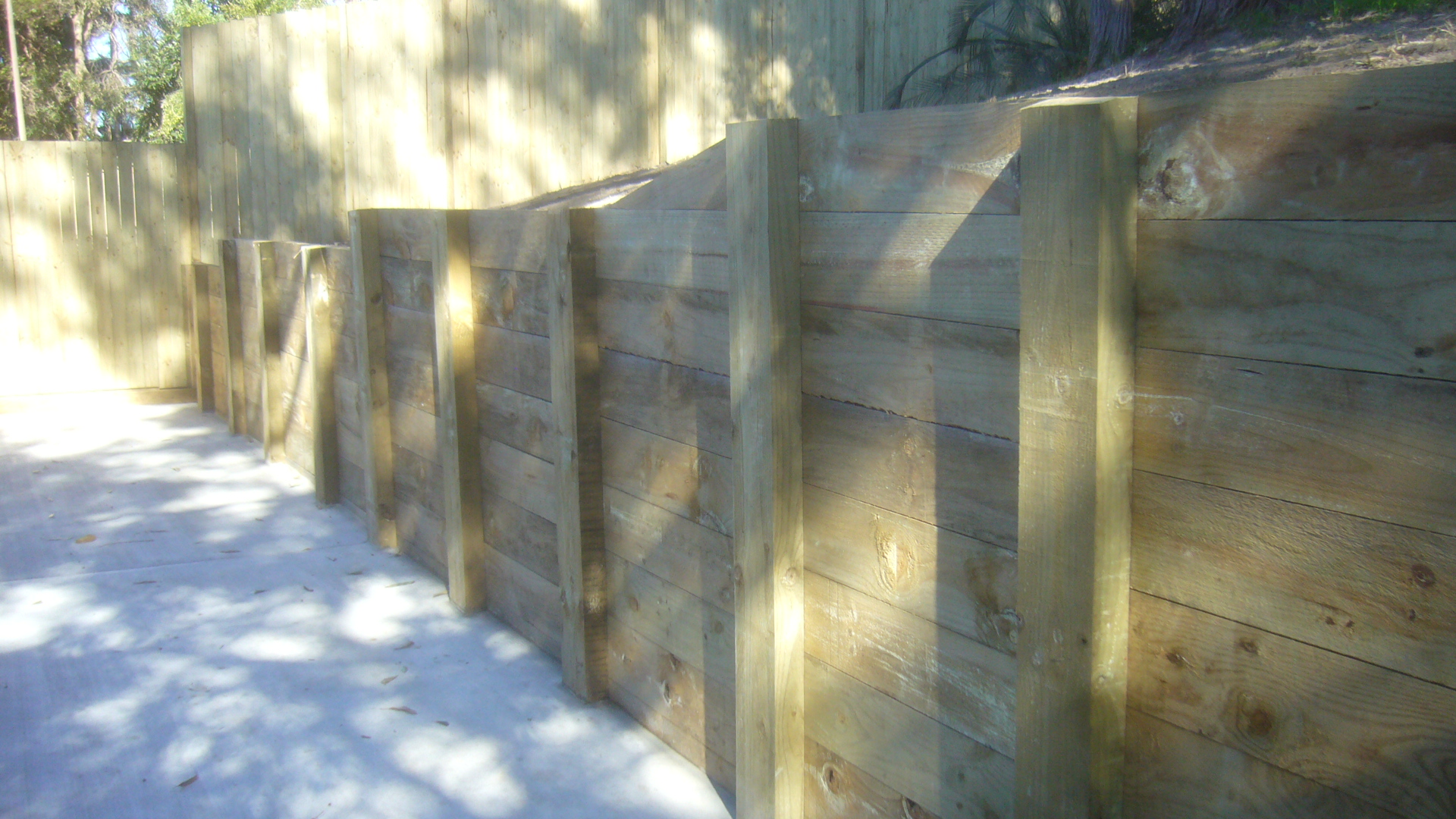 Timber Fencing | Timber Fence Price | Fencing Contractors Sydney