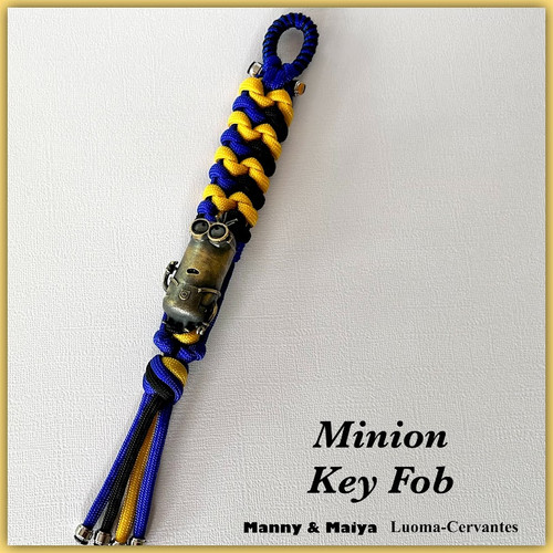 Double Stepping Stone Path 'Minion' Premium Paracord Key Fob/Zipper ...
