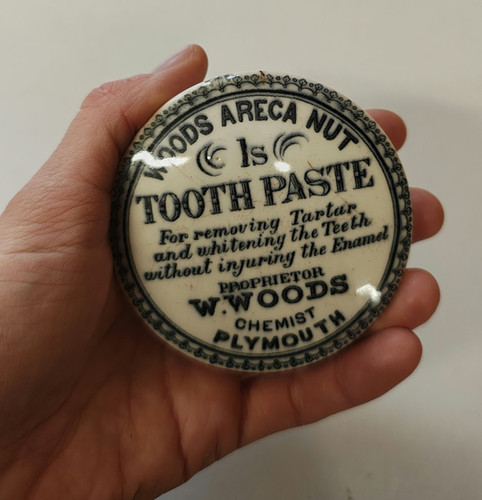 W. Woods Areca Nut 1s Tooth Paste Pot Lid Chemist Plymouth | copy-of ...