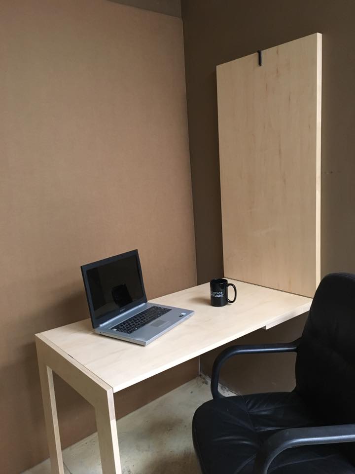 Stand Alone Folding Desk