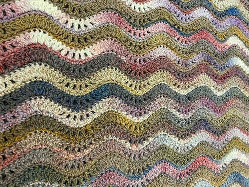 Crochet Wave Rug PDF Pattern - Crochet A Beautiful Rug | The Blue Box