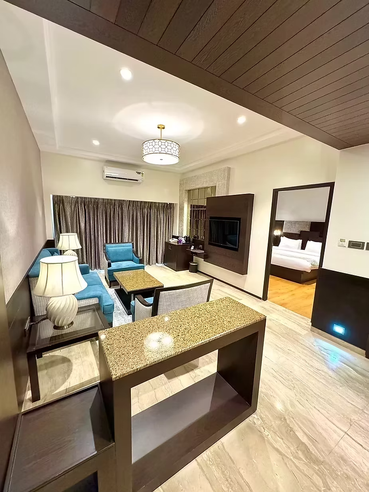 Top Hotels in Mumbai with Excellent Drainage and Rain Protection