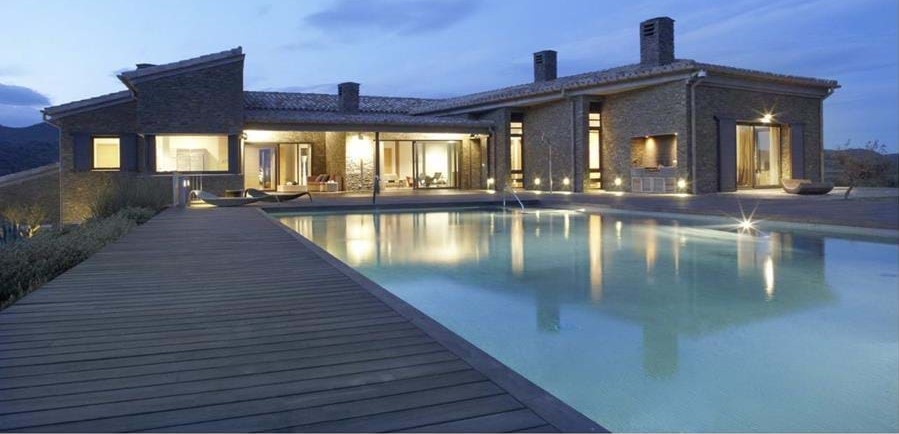 Very Large Villas | Europe | Vita Brevis Travel