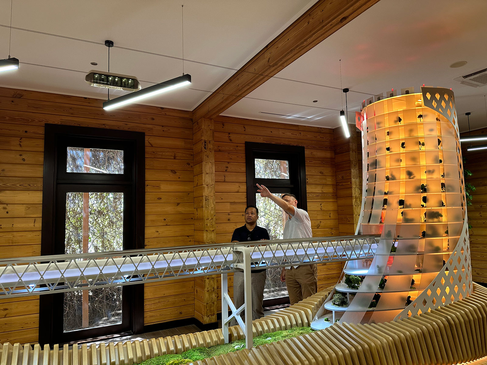 President of Nyrado Group visits uSky Transport