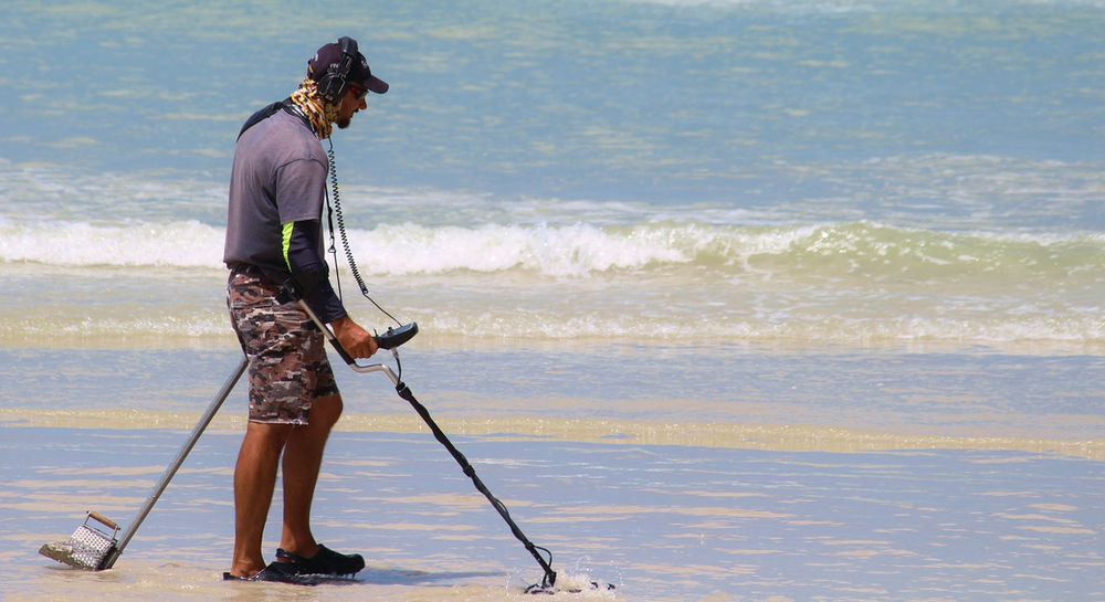 Beach Metal Detecting Tips!