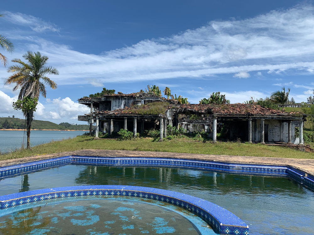 La Manuela-Pablo Escobar's Abandoned Island Mansion (Guatape, Colombia)