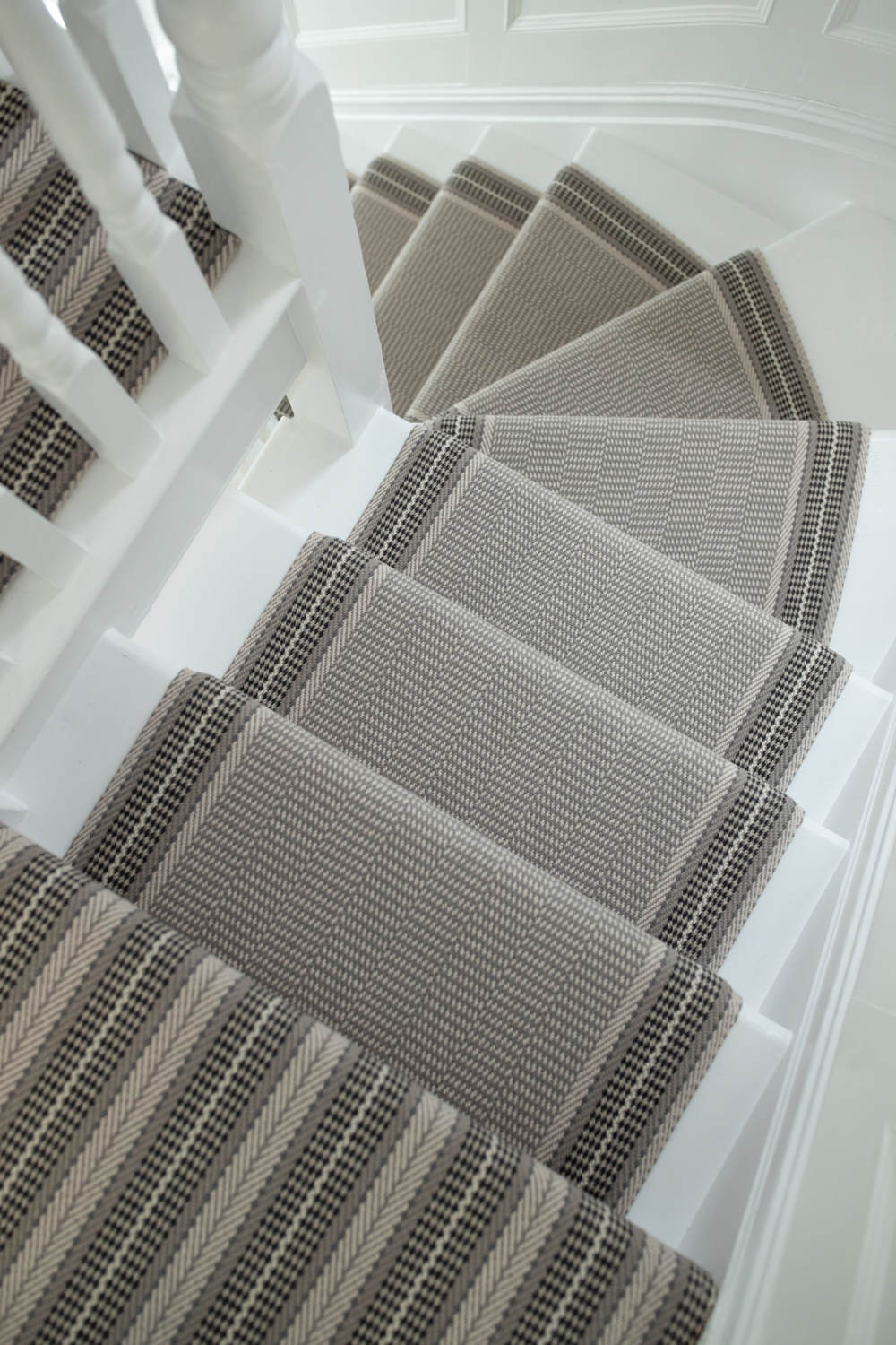Stair Runners: How to Finish Your Landings
