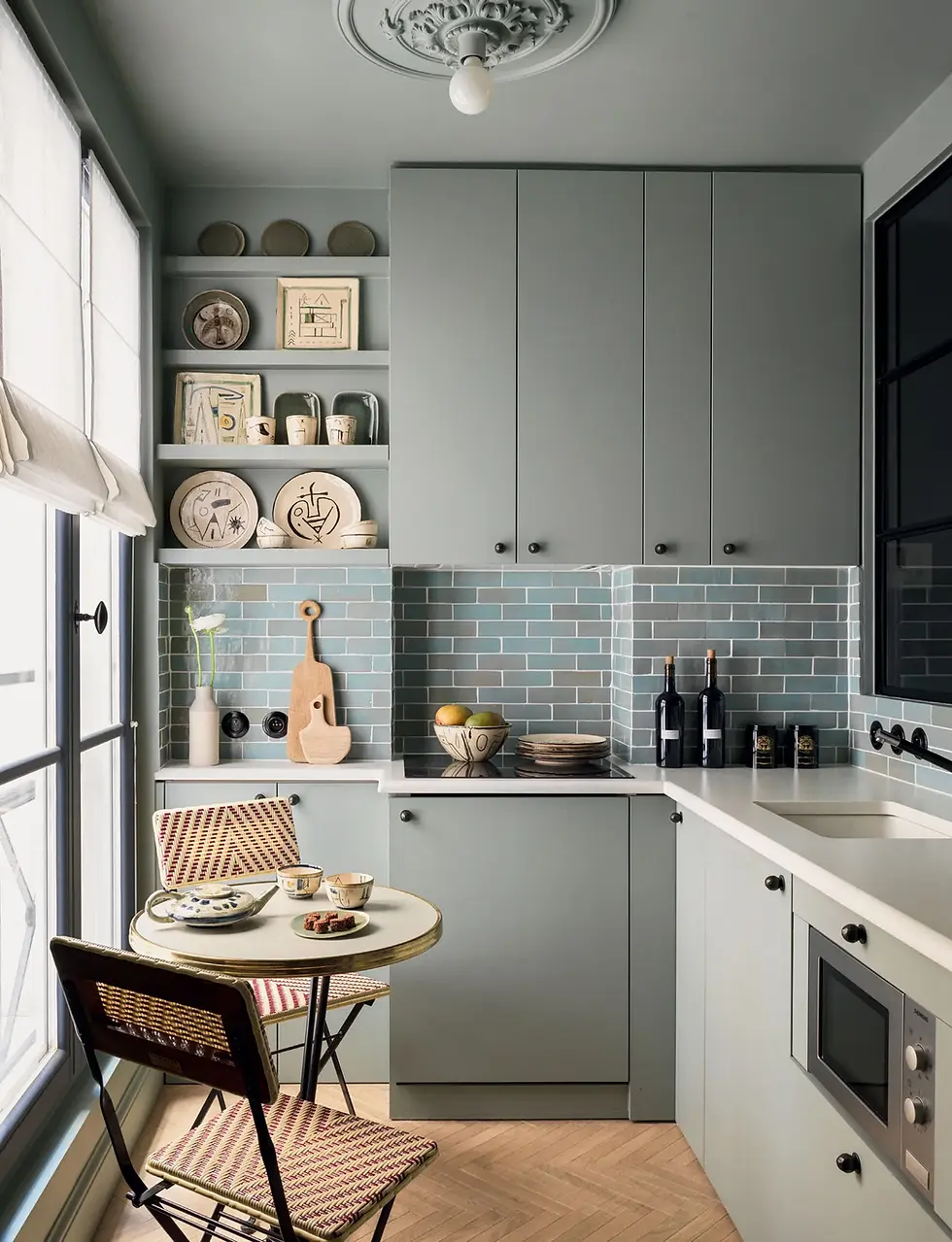 Designer Tips on How to Decorate a Small Flat
