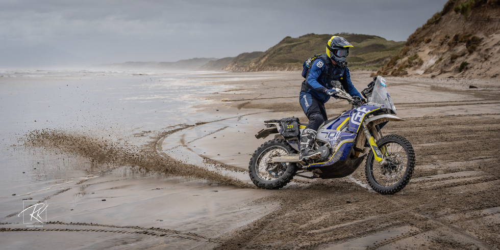 Husky Trek - Tasmania | RK Photography