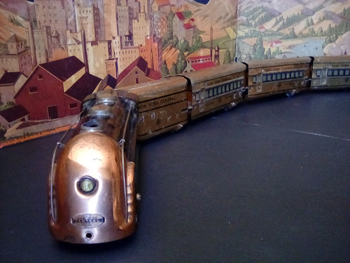 Marx Streamlined NYC Mercury Articulated Passenger set 7096 in copper ...