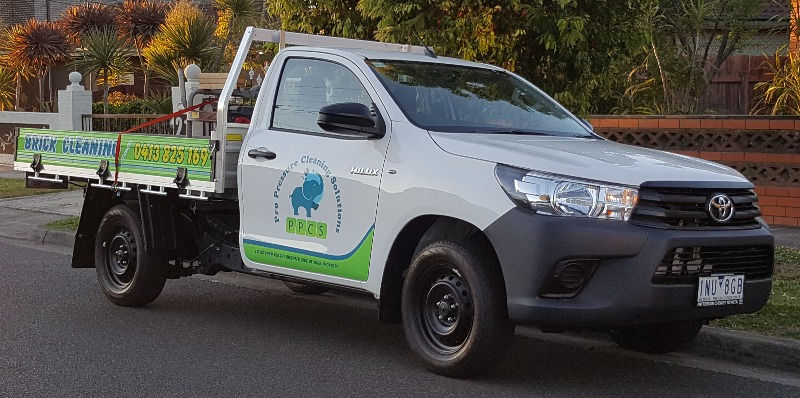 toyota-hilux-workmate-ute-sign
