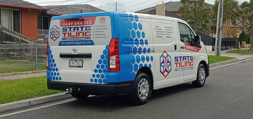 Toyota-Hiace-Van-2022-State-Tiling-Sign-Half-Wrap | ozara sign & sticker