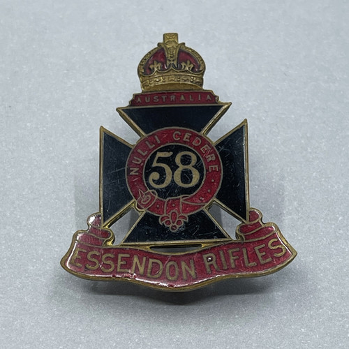 1930-42, 58th Battalion - Essendon Rifles Hat Badge | micksmedals