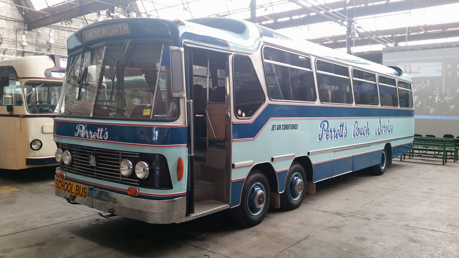 Bedford VAL70 5562 | Sydney Bus Museum