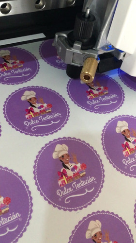 STICKERS 10 X 10 TROQUELADO | Plotter Grupo Universitario SPA