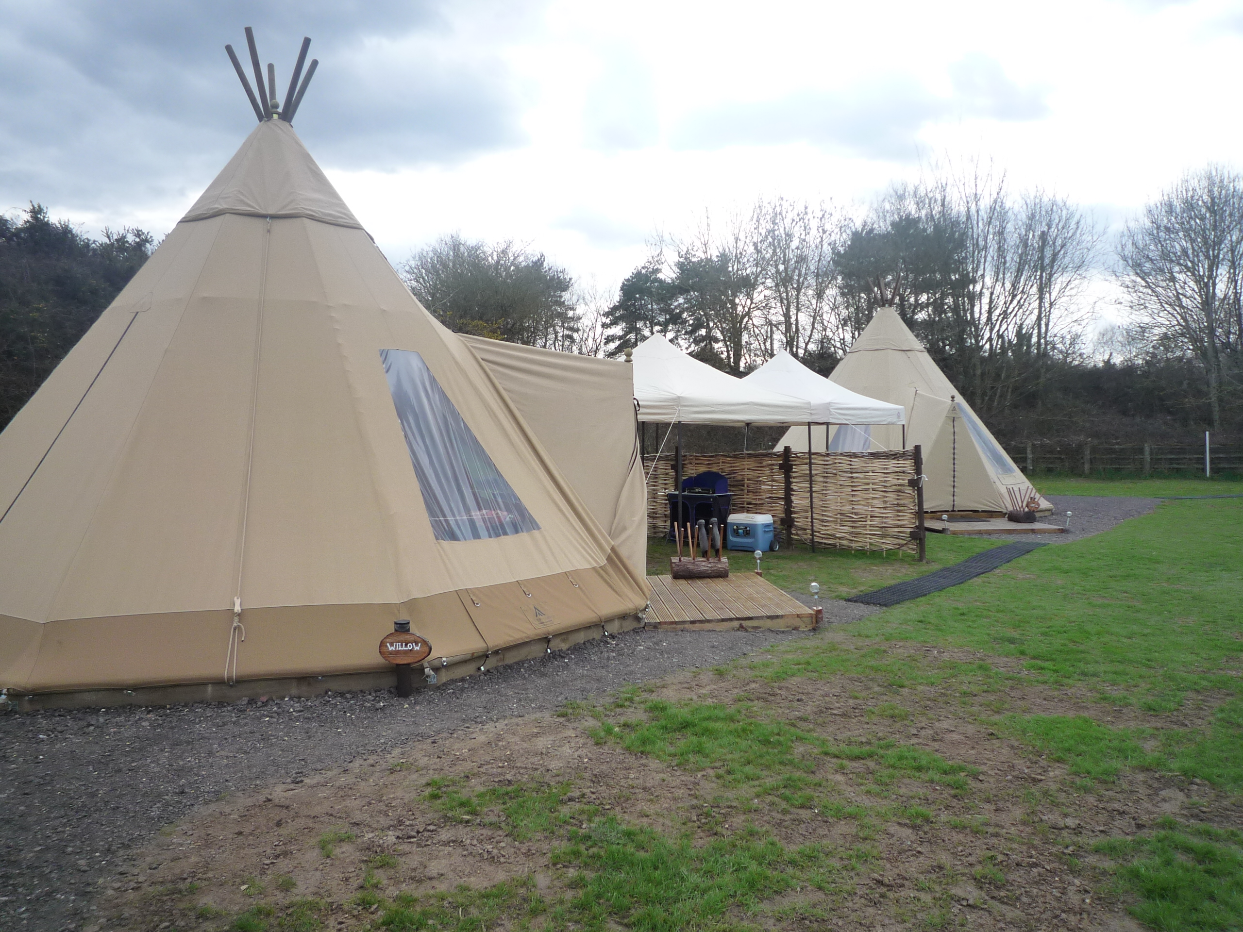 Tipi Hire | paultonscampsite