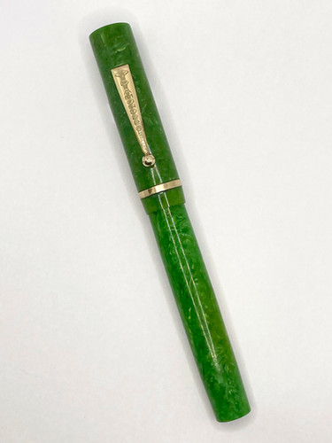 Diamond Point Full Size Flattop Fountain Pen - Jade | Alien Vintage Pens