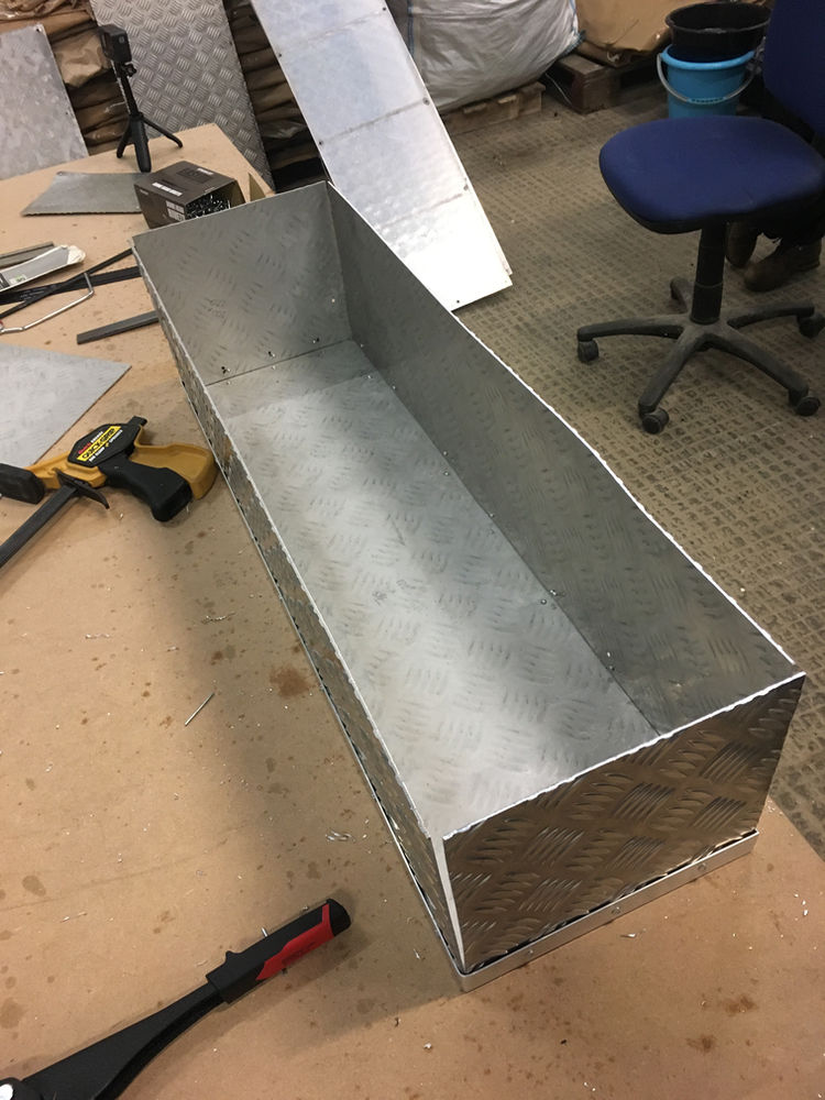 DIY Diesel Heater Box - Underslung to SAVE SPACE and homemade to SAVE ...