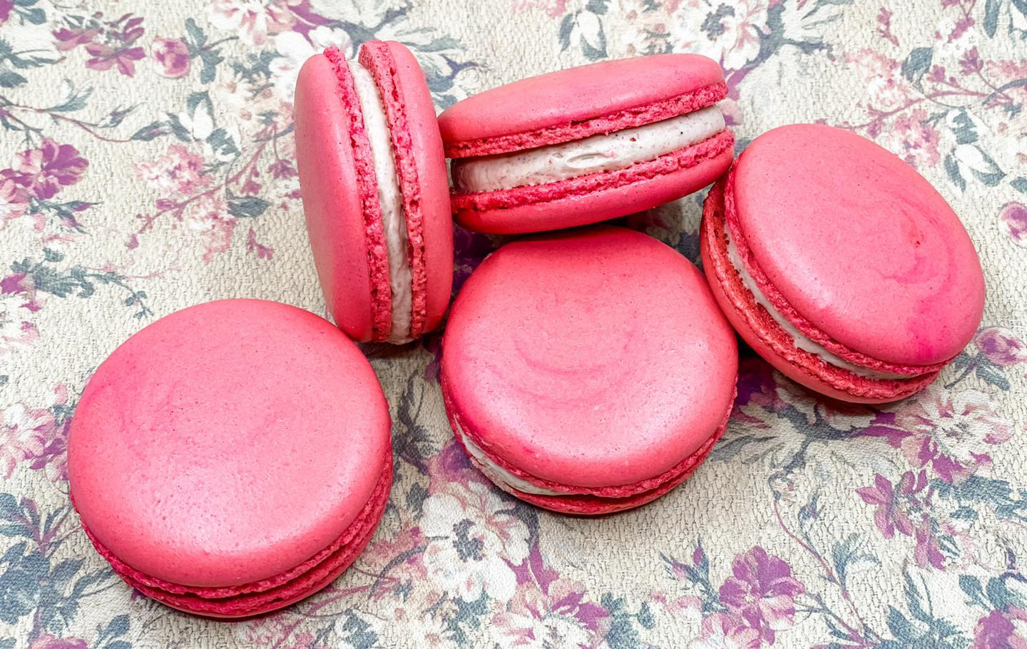 Custom baked macarons available locally | Macaron City | United States