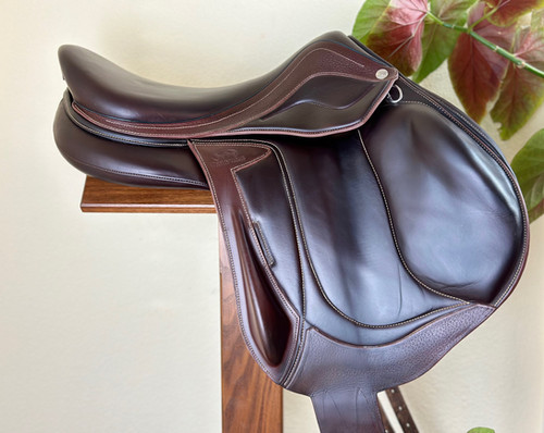 2020 Devoucoux Chiberta Lab 17" 2A #20S37027500 | Goldfinch Fine Tack