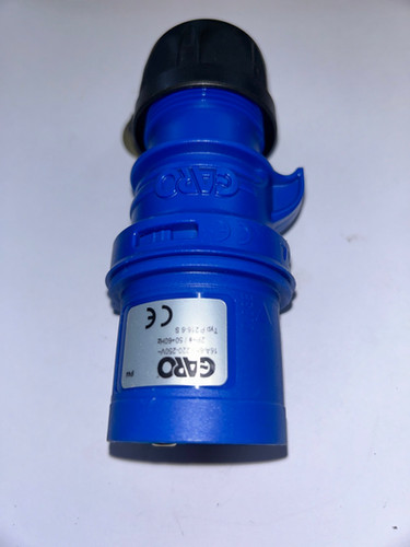 Garo P216-6S Plug 3 Pin 16A 200-250V | Forklift and Pallet