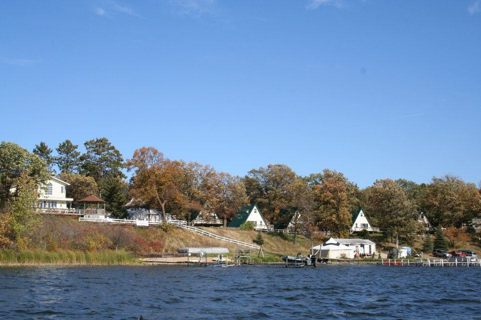 Break on the Lake Resort