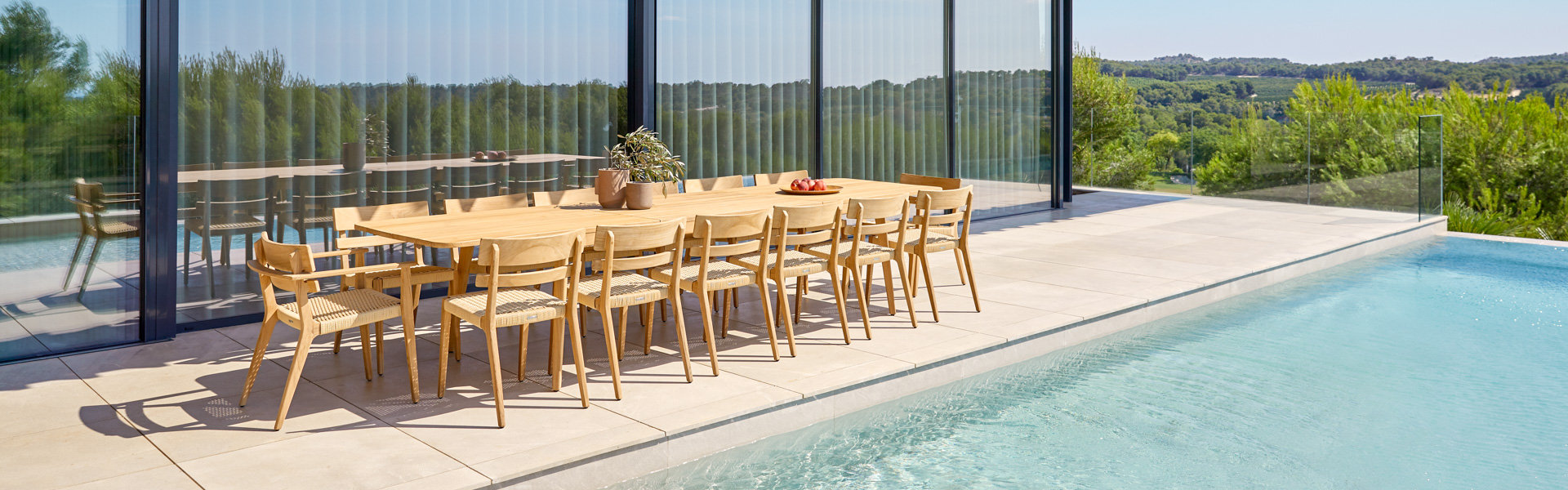 PARALEL Extendable Dining Table - Teak Outdoor Table | Outdoor Dining NZ