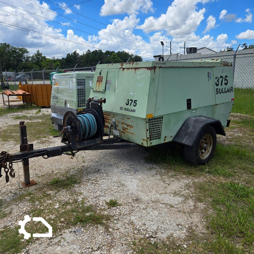 SULLAIR 375CFM Air compressor - John Deere Engine | Ngb Equipment Llc
