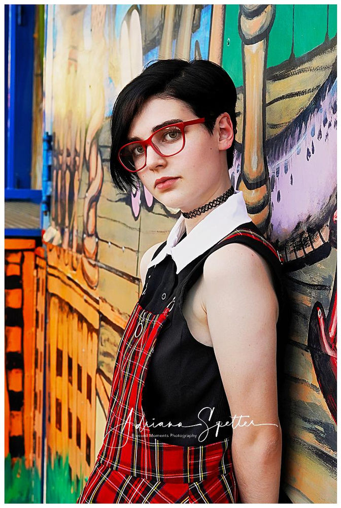 Senior photos - Hannah - Day at the fair