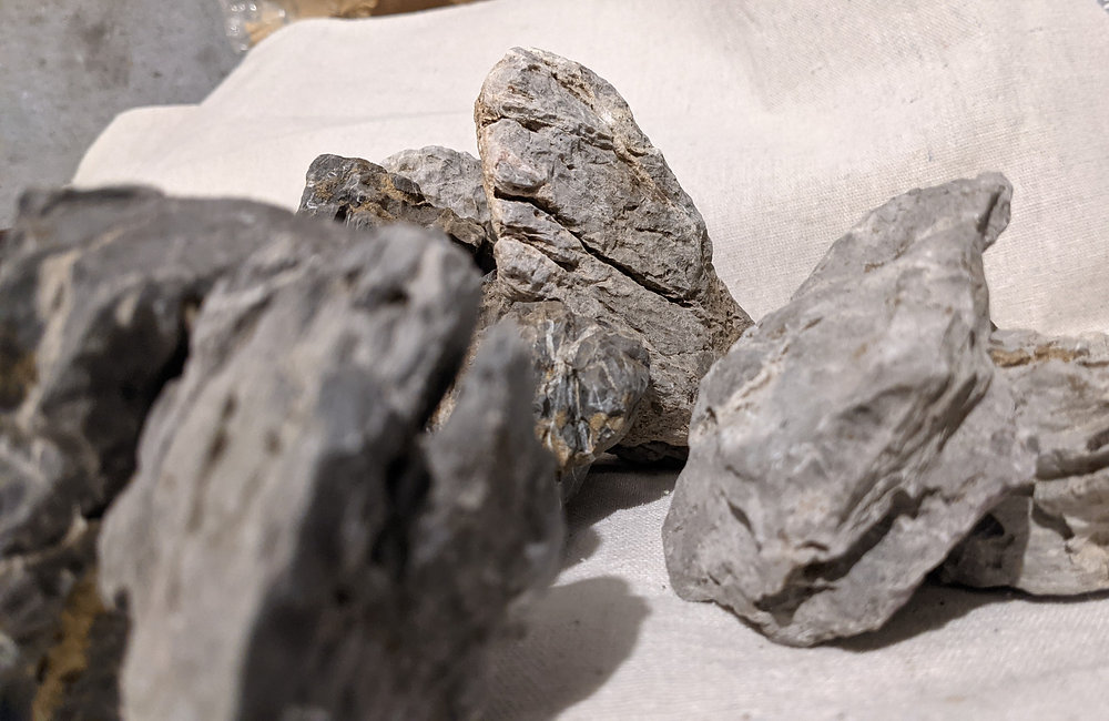 Which Types of Rock are Safe to Add to My Aquarium?