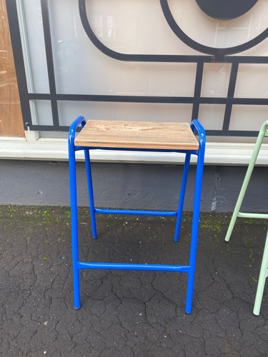 Science Stool - Blue | Battlefield Restoration