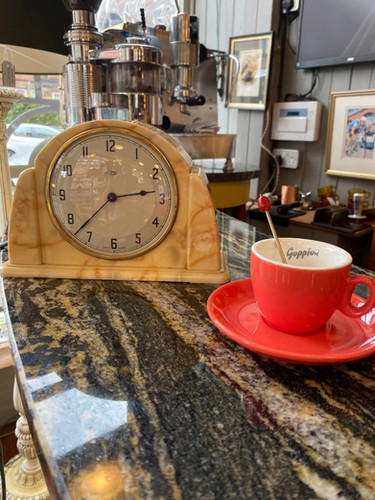 Bakelite Metamec Electric Clock | Battlefield Restoration