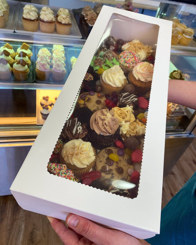 The Gossy Good Times Box | Just Frosted