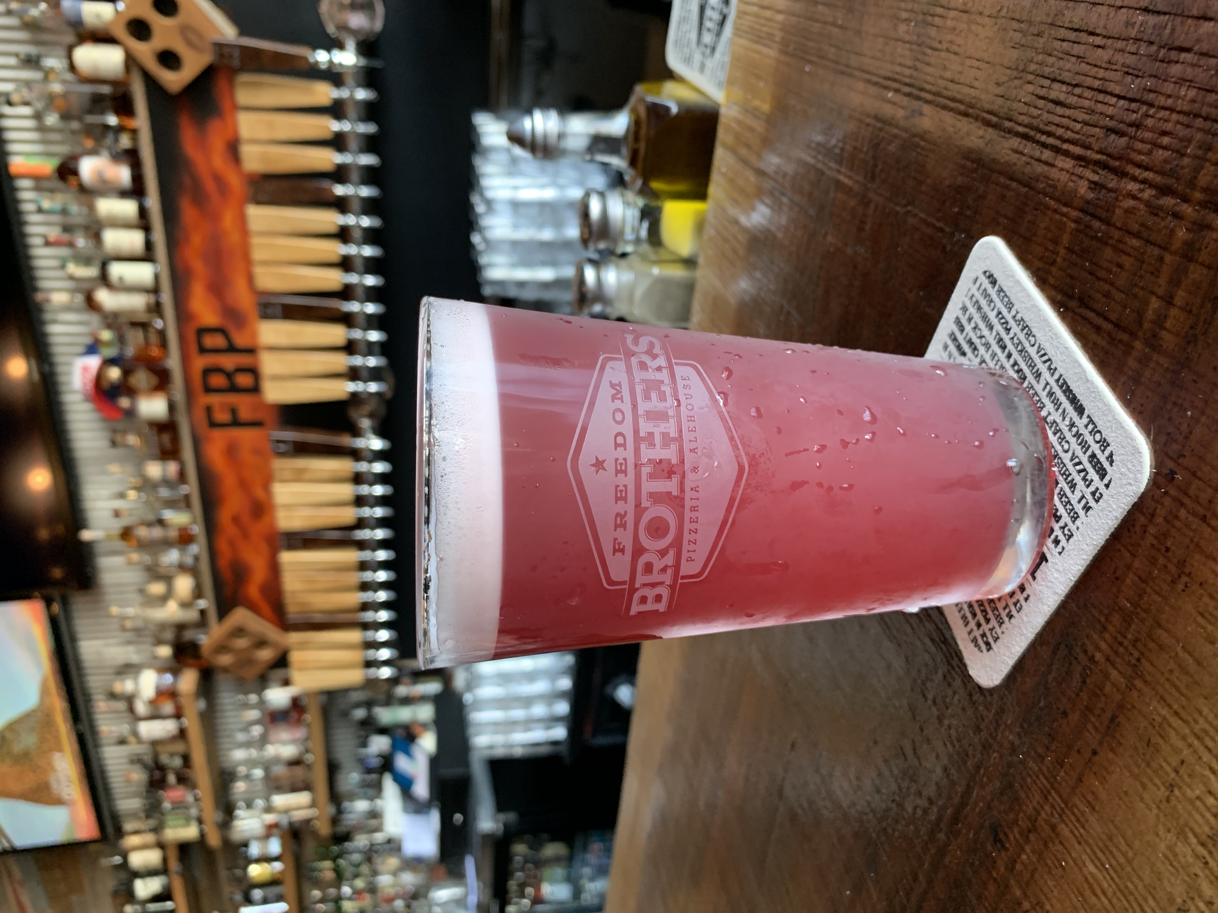 Pizza, craft beer, Plainfield IL, Freedom Brothers Pizzeria & Alehouse